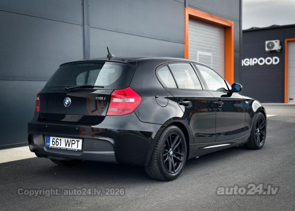 Black BMW 1-series 2008 in Kuressaare, with an engine capacity of 1.60 L and mileage of 139 thousand km for 3900 €, photo 7 on AUTOMOTO.COM.LV