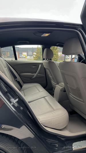 Melns BMW 1-series 2008 Kuresāre, ar dzinēja tilpumu 1.60 L un nobraukumu 139 tūkst. km par 3900 €, foto 17 vietnē AUTOMOTO.COM.LV