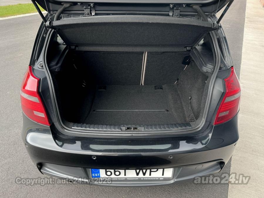 Melns BMW 1-series 2008 Kuresāre, ar dzinēja tilpumu 1.60 L un nobraukumu 139 tūkst. km par 3900 €, foto 18 vietnē AUTOMOTO.COM.LV
