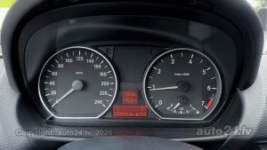 Melns BMW 1-series 2008 Kuresāre, ar dzinēja tilpumu 1.60 L un nobraukumu 139 tūkst. km par 3900 €, foto 20 vietnē AUTOMOTO.COM.LV