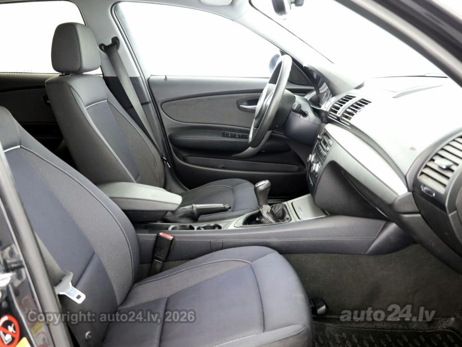 Черный БМВ 1 Серия 2008 в Таллин, объемом двигателя 2.00 л и пробегом 305 тыс. км за 2199 €, фото 7 на AUTOMOTO.COM.LV
