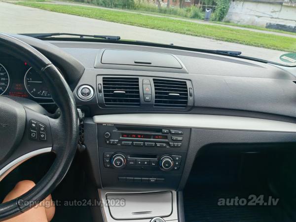Черный БМВ 1 Серия 2009 в Кейла, объемом двигателя 2.00 л и пробегом 260 тыс. км за 4444 €, фото 9 на AUTOMOTO.COM.LV