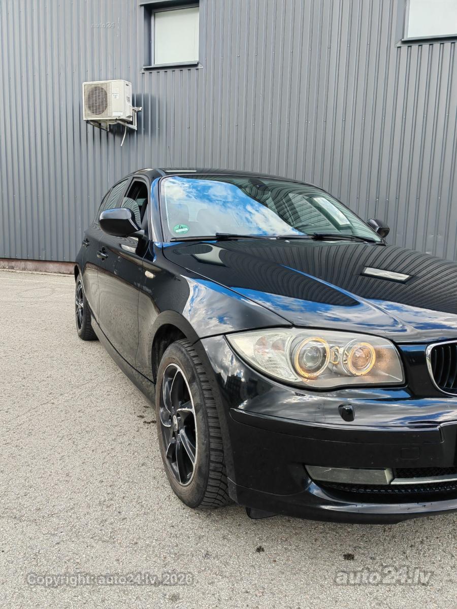 Melns BMW 1-series 2009 Keila, ar dzinēja tilpumu 2.00 L un nobraukumu 260 tūkst. km par 4444 €, foto 8 vietnē AUTOMOTO.COM.LV