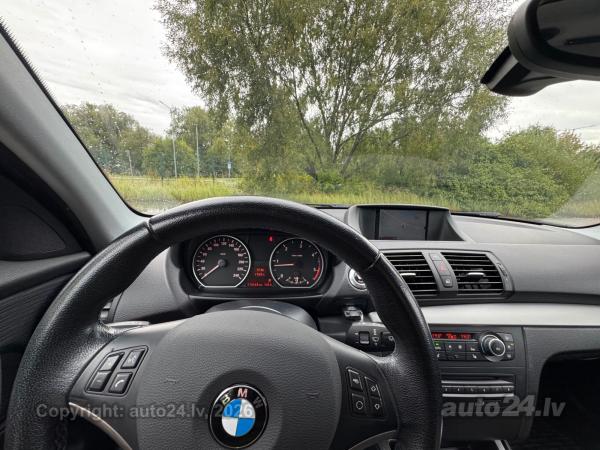 БМВ 1 Серия 2010 в Таллин на AUTOMOTO.COM.LV Черный БМВ 1 Серия 2010 в Таллин, объемом двигателя 2.00 л и пробегом 317 тыс. км за 4490 €, фото 9 на AUTOMOTO.COM.LV