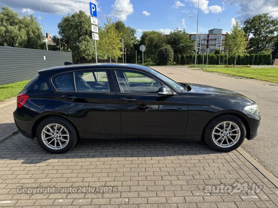 Black BMW 1-series 2017 in Riga, with an engine capacity of 2.00 L and mileage of 167 thousand km for 10500 €, photo 4 on AUTOMOTO.COM.LV