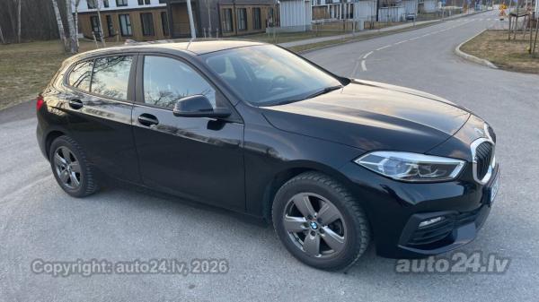 Black BMW 1-series 2021 in Tallinn, with an engine capacity of 1.50 L and mileage of 41 thousand km for 21600 €, photo 5 on AUTOMOTO.COM.LV