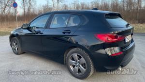 Black BMW 1-series 2021 in Tallinn, with an engine capacity of 1.50 L and mileage of 41 thousand km for 21600 €, photo 6 on AUTOMOTO.COM.LV
