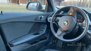 Black BMW 1-series 2021 in Tallinn, with an engine capacity of 1.50 L and mileage of 41 thousand km for 21600 €, photo 15 on AUTOMOTO.COM.LV
