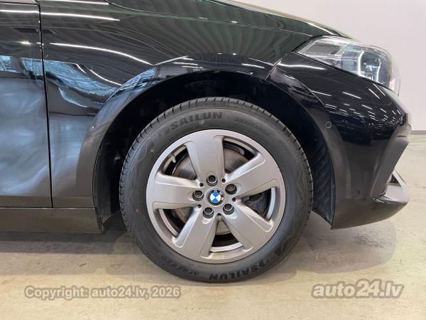 Melns BMW 1-series 2022 Tallina, ar dzinēja tilpumu 1.50 L un nobraukumu 49 tūkst. km par 20990 €, foto 5 vietnē AUTOMOTO.COM.LV