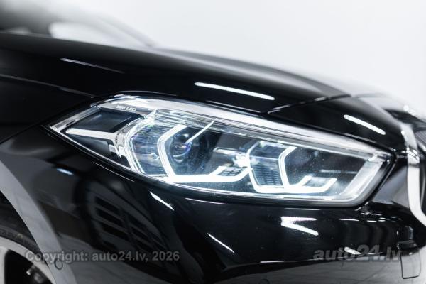 Melns BMW 1-series 2022 Tallina, ar dzinēja tilpumu 1.50 L un nobraukumu 75 tūkst. km par 20900 €, foto 4 vietnē AUTOMOTO.COM.LV