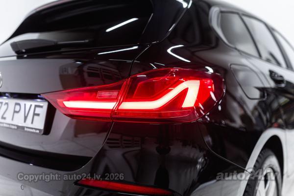 Melns BMW 1-series 2022 Tallina, ar dzinēja tilpumu 1.50 L un nobraukumu 75 tūkst. km par 20900 €, foto 9 vietnē AUTOMOTO.COM.LV