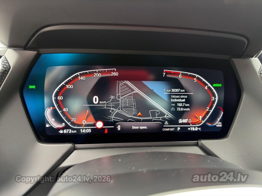 Melns BMW 1-series 2023 Tallina, ar dzinēja tilpumu 1.50 L un nobraukumu 38 tūkst. km par 21750 €, foto 10 vietnē AUTOMOTO.COM.LV