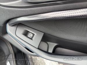 Melns BMW 1-series 2023 Tallina, ar dzinēja tilpumu 1.50 L un nobraukumu 38 tūkst. km par 21750 €, foto 17 vietnē AUTOMOTO.COM.LV