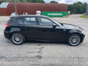 Melns BMW 1-series 2006 Tallina, ar dzinēja tilpumu 3.00 L un nobraukumu 257 tūkst. km par 10800 €, foto 5 vietnē AUTOMOTO.COM.LV