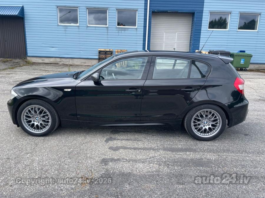 Melns BMW 1-series 2006 Tallina, ar dzinēja tilpumu 3.00 L un nobraukumu 257 tūkst. km par 10800 €, foto 9 vietnē AUTOMOTO.COM.LV