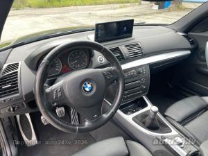 Melns BMW 1-series 2006 Tallina, ar dzinēja tilpumu 3.00 L un nobraukumu 257 tūkst. km par 10800 €, foto 13 vietnē AUTOMOTO.COM.LV