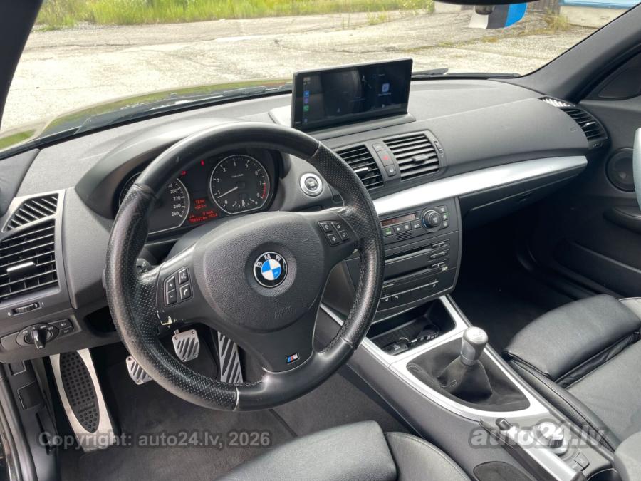 Melns BMW 1-series 2006 Tallina, ar dzinēja tilpumu 3.00 L un nobraukumu 257 tūkst. km par 10800 €, foto 13 vietnē AUTOMOTO.COM.LV