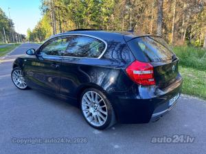 Melns BMW 1-series 2007 Tallina, ar dzinēja tilpumu 2.00 L un nobraukumu 133 tūkst. km par 8500 €, foto 7 vietnē AUTOMOTO.COM.LV