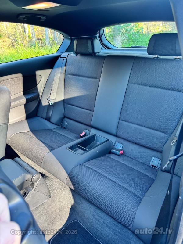Black BMW 1-series 2007 in Tallinn, with an engine capacity of 2.00 L and mileage of 133 thousand km for 8500 €, photo 10 on AUTOMOTO.COM.LV