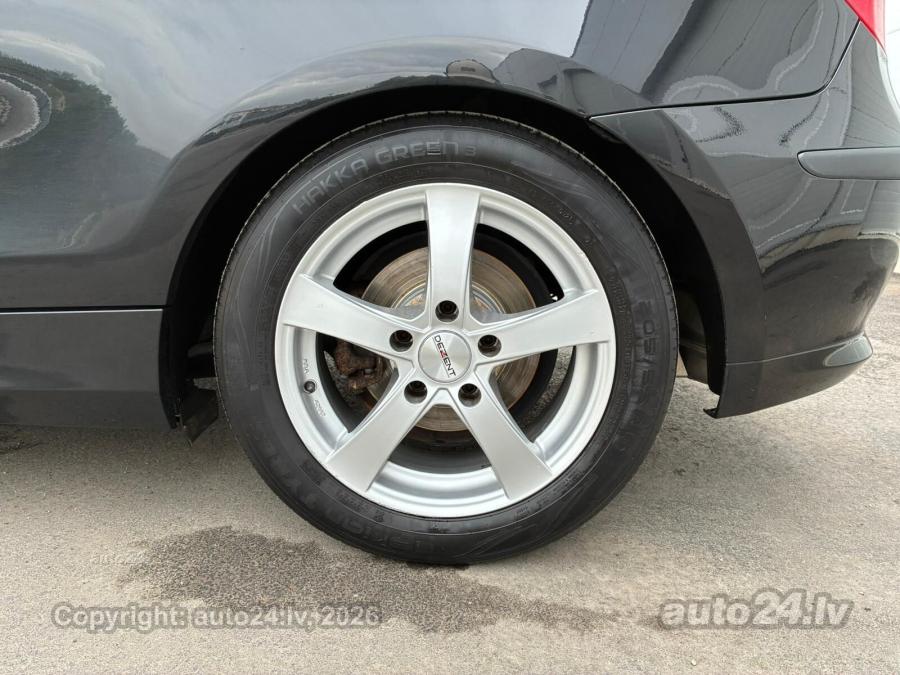Melns BMW 1-series 2008 Viljandi, ar dzinēja tilpumu 1.60 L un nobraukumu 280 tūkst. km par 3175 €, foto 20 vietnē AUTOMOTO.COM.LV