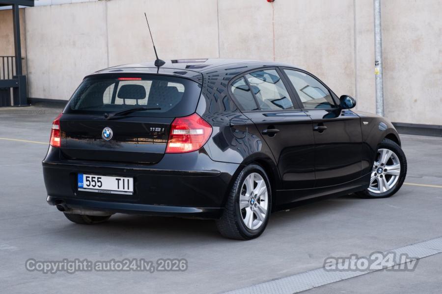 Black BMW 1-series 2008 in Tallinn, with an engine capacity of 1.60 L and mileage of 117 thousand km for 3499 €, photo 3 on AUTOMOTO.COM.LV