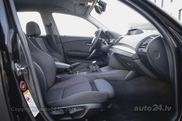 Black BMW 1-series 2008 in Tallinn, with an engine capacity of 1.60 L and mileage of 117 thousand km for 3499 €, photo 10 on AUTOMOTO.COM.LV