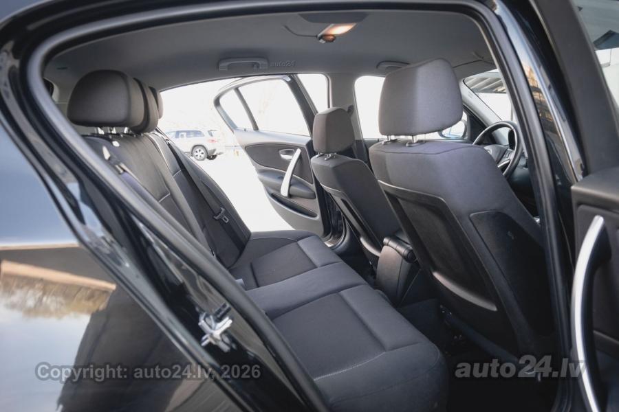 Black BMW 1-series 2008 in Tallinn, with an engine capacity of 1.60 L and mileage of 117 thousand km for 3499 €, photo 13 on AUTOMOTO.COM.LV