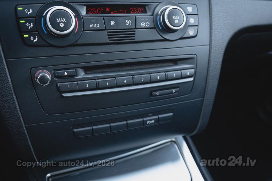 Black BMW 1-series 2008 in Tallinn, with an engine capacity of 1.60 L and mileage of 117 thousand km for 3499 €, photo 22 on AUTOMOTO.COM.LV