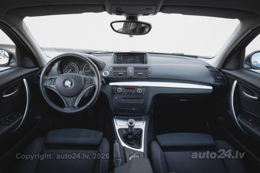 Black BMW 1-series 2008 in Tallinn, with an engine capacity of 1.60 L and mileage of 117 thousand km for 3499 €, photo 24 on AUTOMOTO.COM.LV