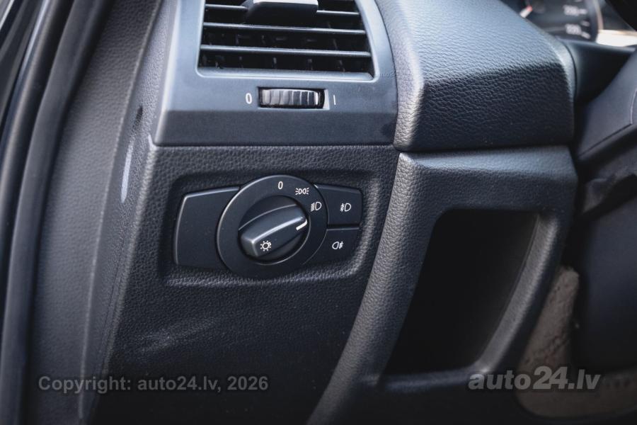 Black BMW 1-series 2008 in Tallinn, with an engine capacity of 1.60 L and mileage of 117 thousand km for 3499 €, photo 27 on AUTOMOTO.COM.LV
