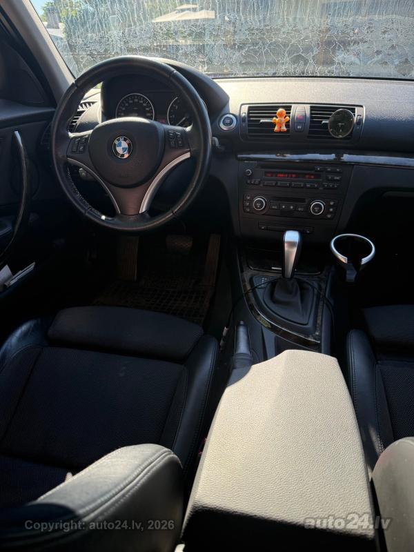 Melns BMW 1-series 2008 Tallina, ar dzinēja tilpumu 2.00 L un nobraukumu 152 tūkst. km par 3850 €, foto 8 vietnē AUTOMOTO.COM.LV