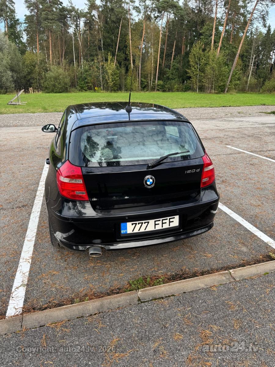 Melns BMW 1-series 2009 Tallina, ar dzinēja tilpumu 2.00 L un nobraukumu 247 tūkst. km par 4600 €, foto 6 vietnē AUTOMOTO.COM.LV