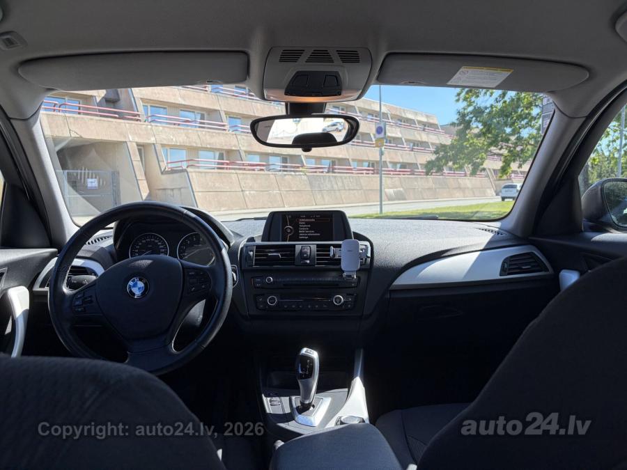 Melns BMW 1-series 2011 Tallina, ar dzinēja tilpumu 1.60 L un nobraukumu 202 tūkst. km par 7790 €, foto 12 vietnē AUTOMOTO.COM.LV