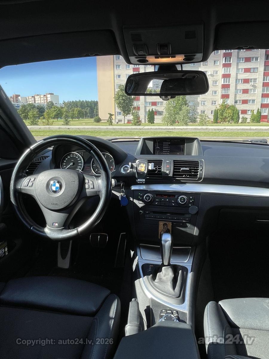 Black BMW 1-series 2011 in Tallinn, with an engine capacity of 2.00 L and mileage of 282 thousand km for 7000 €, photo 5 on AUTOMOTO.COM.LV