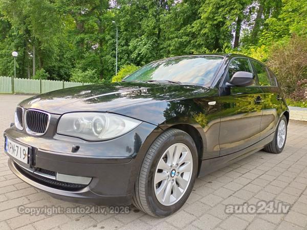 Черный БМВ 1 Серия 2012 в Выру, объемом двигателя 2.00 л и пробегом 321 тыс. км за 3333 €, фото 1 на AUTOMOTO.COM.LV