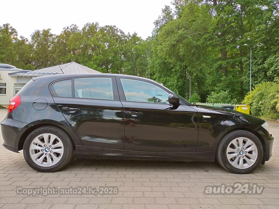 Melns BMW 1-series 2012 Veru, ar dzinēja tilpumu 2.00 L un nobraukumu 321 tūkst. km par 3333 €, foto 15 vietnē AUTOMOTO.COM.LV