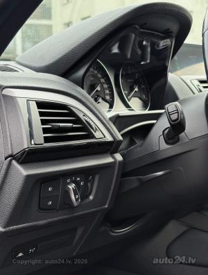 Black BMW 1-series 2016 in Tallinn, with an engine capacity of 2.00 L and mileage of 273 thousand km for 13600 €, photo 12 on AUTOMOTO.COM.LV