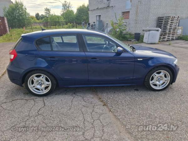 Blue BMW 1-series 2006 in Tallinn, with an engine capacity of 2.00 L and mileage of 241 thousand km for 5200 €, photo 5 on AUTOMOTO.COM.LV