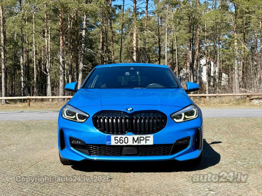 Blue BMW 1-series 2019 in Tallinn, with an engine capacity of 2.00 L and mileage of 109 thousand km for 23800 €, photo 4 on AUTOMOTO.COM.LV