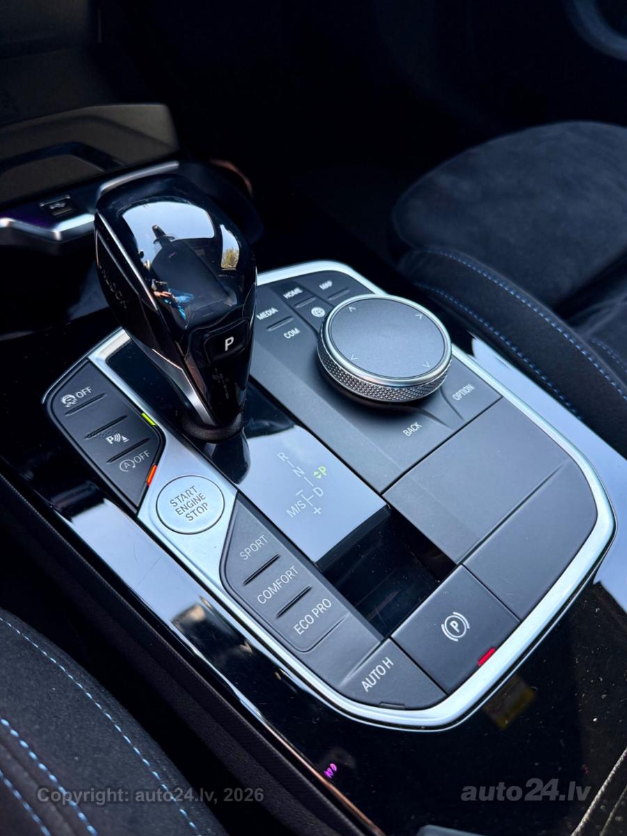 Blue BMW 1-series 2019 in Tallinn, with an engine capacity of 2.00 L and mileage of 109 thousand km for 23800 €, photo 17 on AUTOMOTO.COM.LV