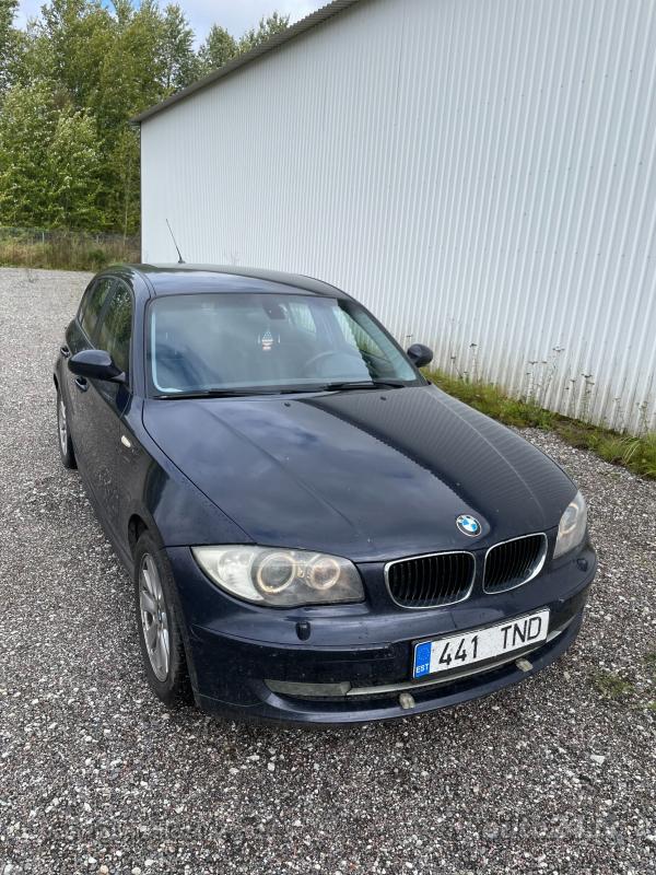 Zils BMW 1-series 2008 Kehra, ar dzinēja tilpumu 2.00 L un nobraukumu 300 tūkst. km par 2700 €, foto 5 vietnē AUTOMOTO.COM.LV