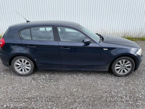 Zils BMW 1-series 2008 Kehra, ar dzinēja tilpumu 2.00 L un nobraukumu 300 tūkst. km par 2700 €, foto 6 vietnē AUTOMOTO.COM.LV