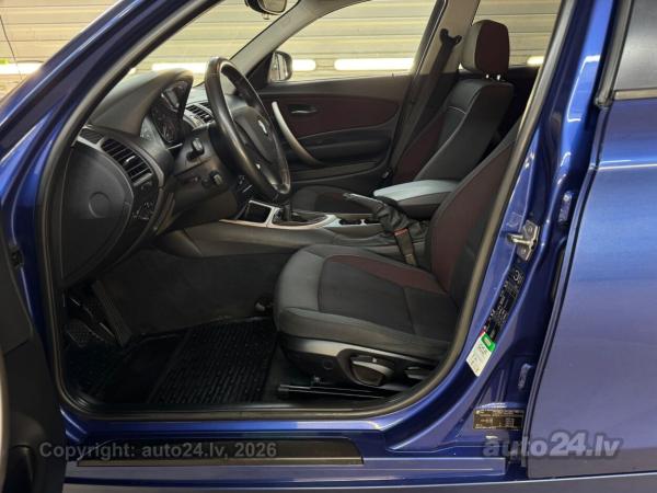 Zils BMW 1-series 2009 Pērnava, ar dzinēja tilpumu 2.00 L un nobraukumu 315 tūkst. km par 4900 €, foto 5 vietnē AUTOMOTO.COM.LV