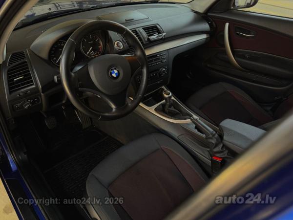 Zils BMW 1-series 2009 Pērnava, ar dzinēja tilpumu 2.00 L un nobraukumu 315 tūkst. km par 4900 €, foto 6 vietnē AUTOMOTO.COM.LV