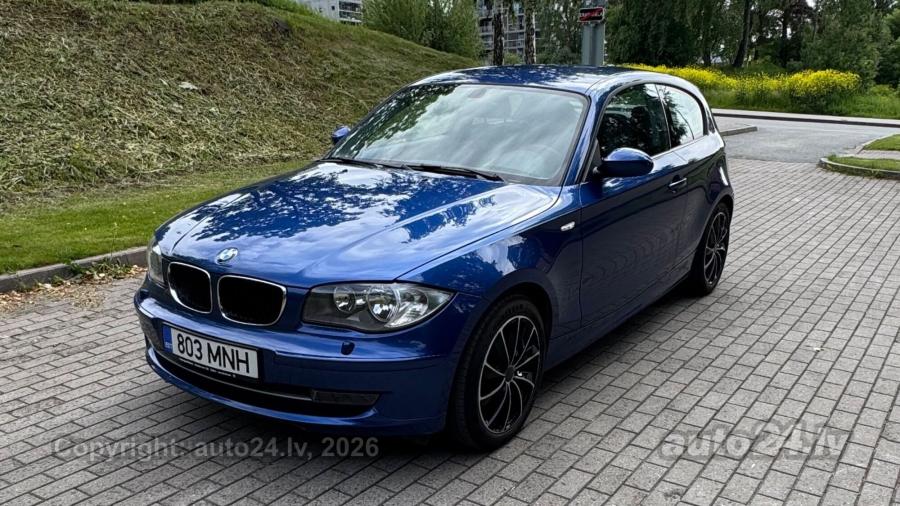 Zils BMW 1-series 2010 Tallina, ar dzinēja tilpumu 1.60 L un nobraukumu 117 tūkst. km par 5999 €, foto 1 vietnē AUTOMOTO.COM.LV