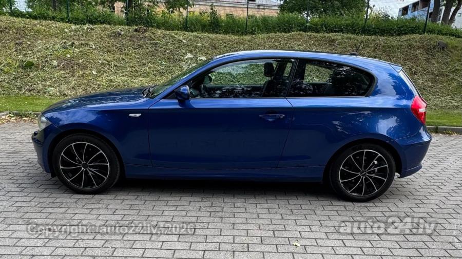 Zils BMW 1-series 2010 Tallina, ar dzinēja tilpumu 1.60 L un nobraukumu 117 tūkst. km par 5999 €, foto 3 vietnē AUTOMOTO.COM.LV