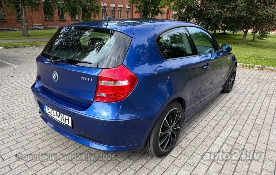 Zils BMW 1-series 2010 Tallina, ar dzinēja tilpumu 1.60 L un nobraukumu 117 tūkst. km par 5999 €, foto 6 vietnē AUTOMOTO.COM.LV