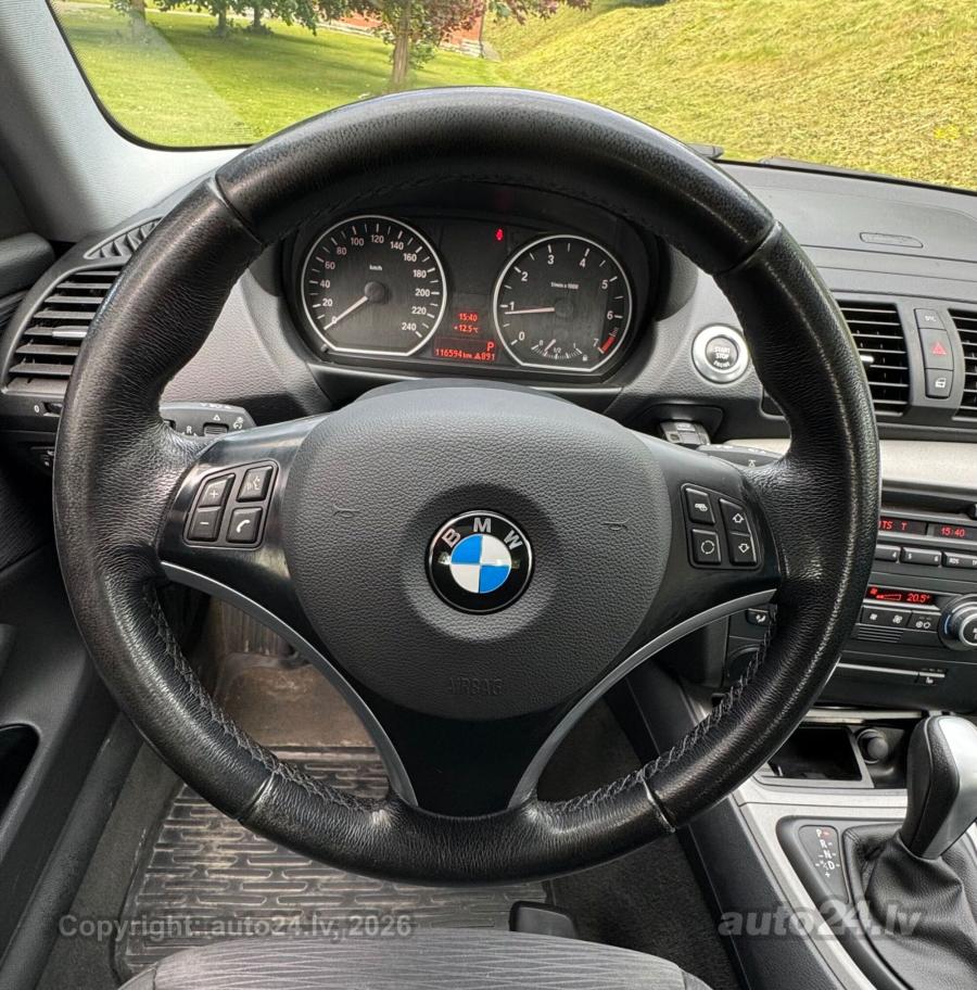 Zils BMW 1-series 2010 Tallina, ar dzinēja tilpumu 1.60 L un nobraukumu 117 tūkst. km par 5999 €, foto 11 vietnē AUTOMOTO.COM.LV