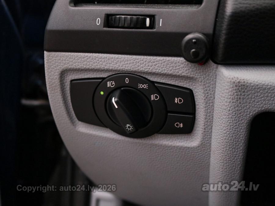 BMW 1-series 2009 in Tallinn, with an engine capacity of 2.00 L and mileage of 260 thousand km for 6800 €, photo 19 on AUTOMOTO.COM.LV