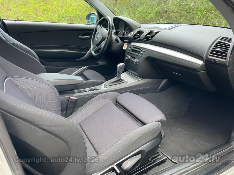 Pelēks BMW 1-series 2008 Tallina, ar dzinēja tilpumu 2.00 L un nobraukumu 289 tūkst. km par 6900 €, foto 13 vietnē AUTOMOTO.COM.LV